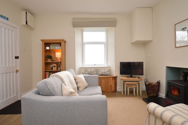 Seascape - Stylish Coastal Retreat For Two - Tighnabruaich