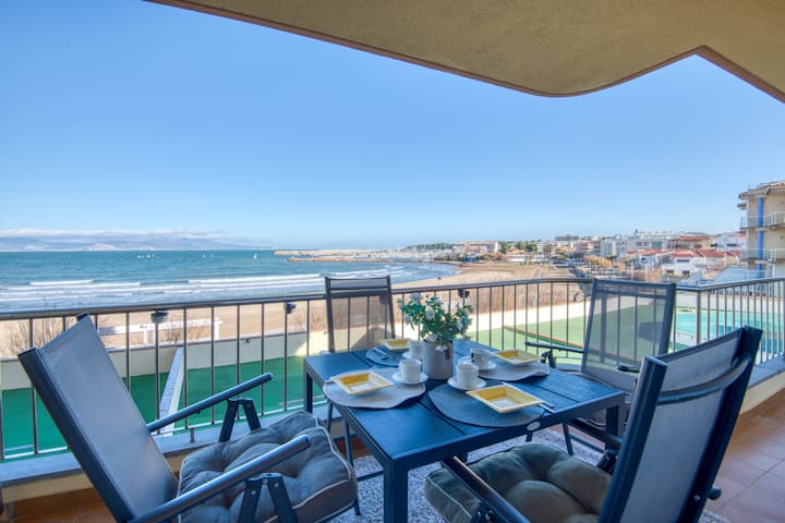 Maya: Appartement En Première Ligne De Mer - L'Escala