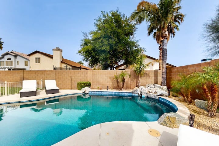 Dog-friendly 4br With Private Pool, Patio, & Yard - Peoria, AZ