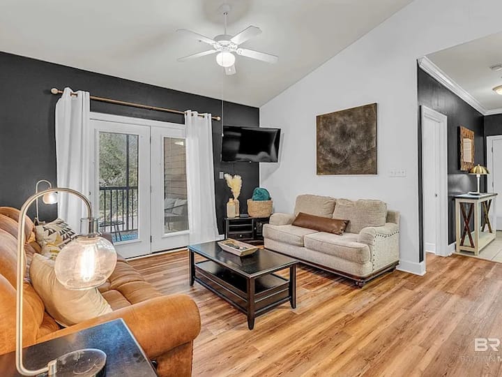 Park Avenue 813 - 2nd Floor Condo - Foley, AL