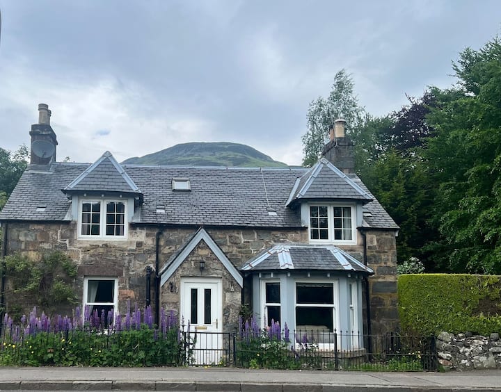 Glenalbyn Cottage - Comrie