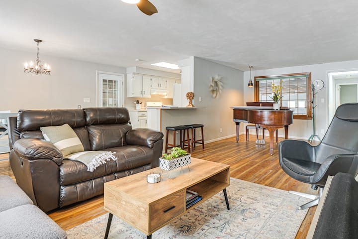 Rice Lake Escape W/ Private Dock: 1 Mi To Main St - Rice Lake, WI