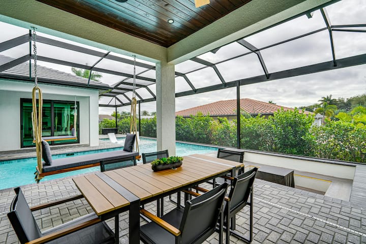 Luxe Outdoor Space! Pet-friendly Cape Coral Home - ケープコーラル, FL