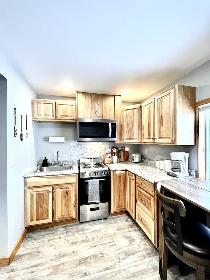 Campfire Cottage | Mckinney Lake Cottages - Cohasset, MN