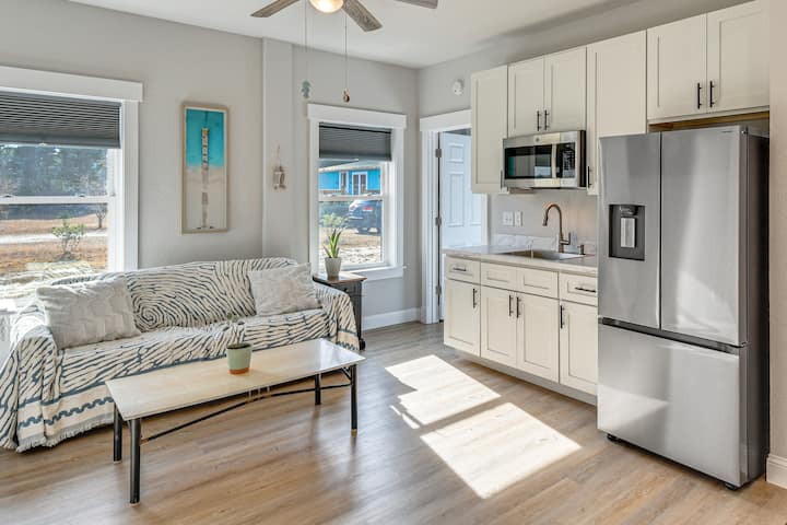 Outer Banks Couple’s Escape Near Beach & Gardens! - Nags Head, NC