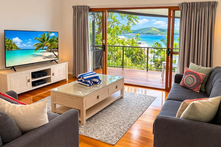 Heliconia 4 & Buggy - Hamilton Island - Hamilton Island