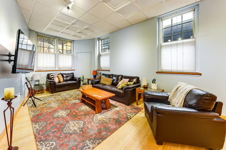 Long-term Stay In Milwaukee! Pet-friendly Condo - Milwaukee, WI