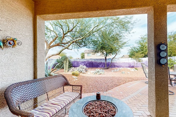 3br Desert Home With Guitar, Yard, & Grill - Queen Creek, AZ