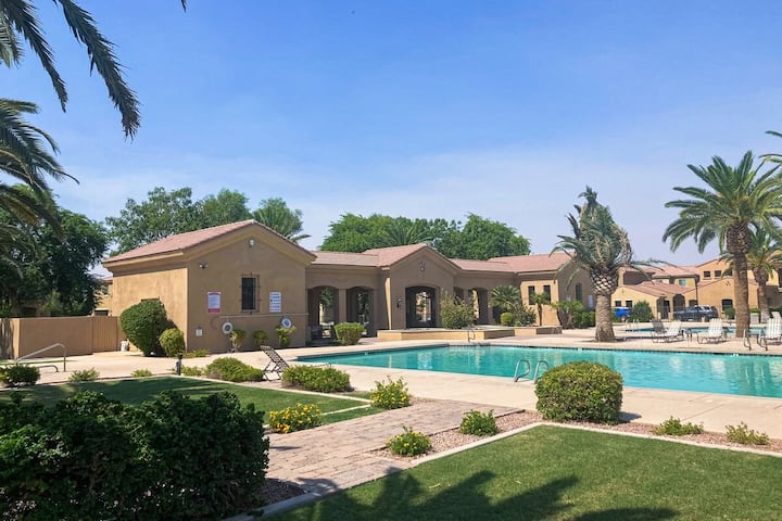 3br House Where Luxury Meets Comfort - Mesa, AZ