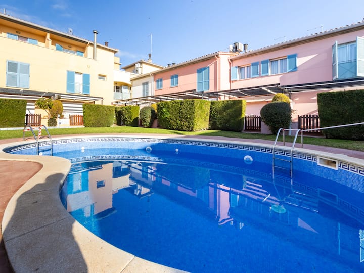 Color By Interhome - Cambrils