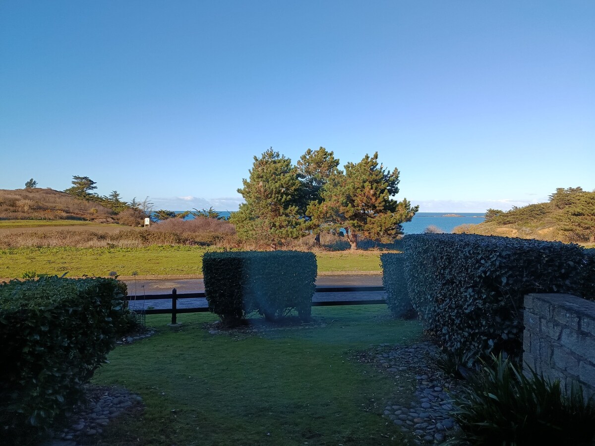 La Croisée des Sentiers - Aperçu Vue Mer - Maisons à louer à Pléneuf ...