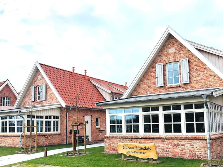 Dünenhuuske Meerleev Mit Sauna Auf Spiekeroog - Spiekeroog
