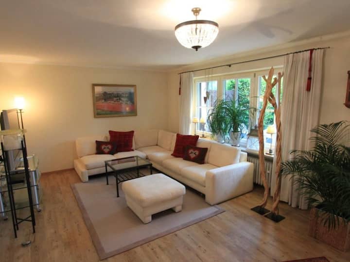 In Hagrain Mit Grill, Terrasse Und Garten - Rottach-Egern