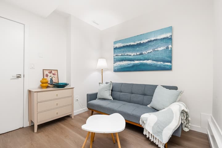 Newly Renovated 3br Suite | Walk To Bus Stops - バーナビー