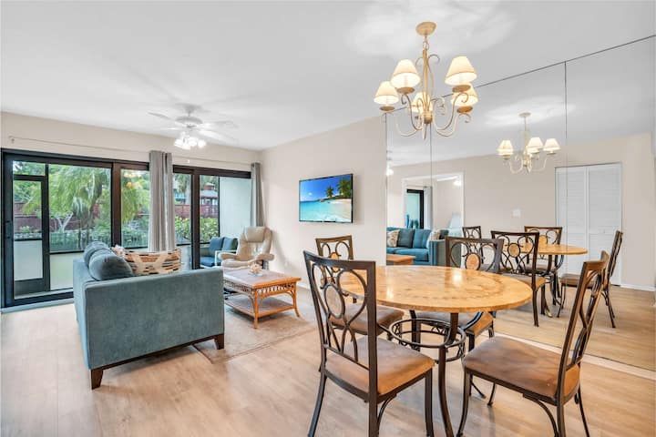 First Floor -Close To Amenities - Naples, FL