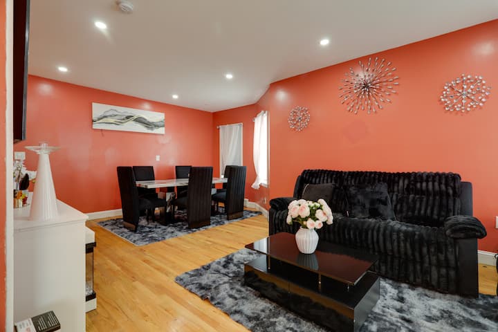 Ski & Explore! Colorful Apt 10 Mi To Dtwn Boston! - Dedham, MA