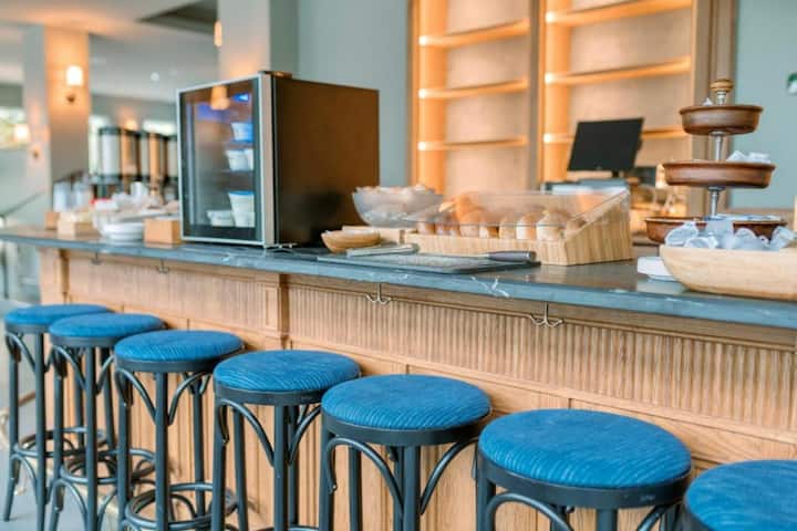 Greenport Waterfront | Free Breakfast. Pool+ Bikes - Greenport, NY