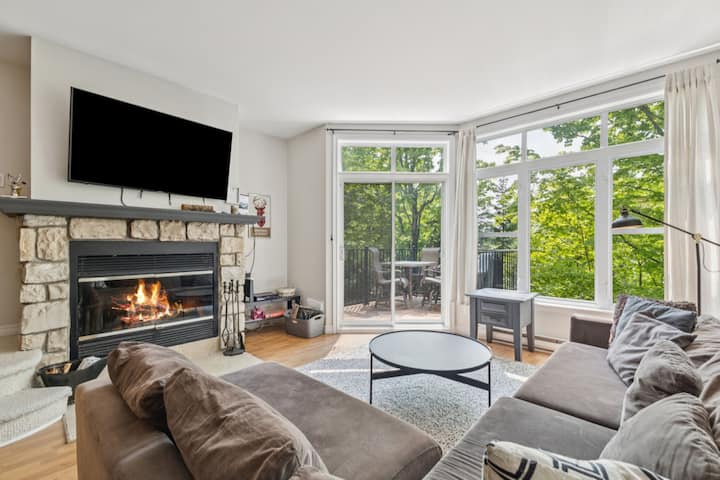 Boisé 4-story Ski-in/ski-out W/ Sauna - Mont-Tremblant