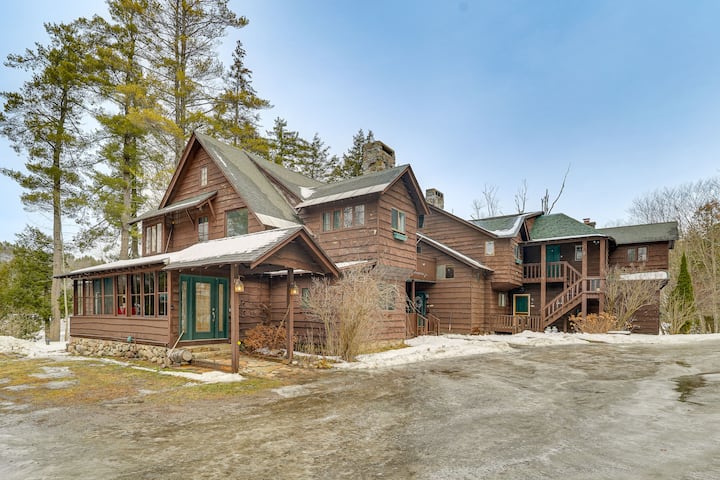 Great For Gatherings! Lakefront Ticonderoga Villa - Adirondack, NY