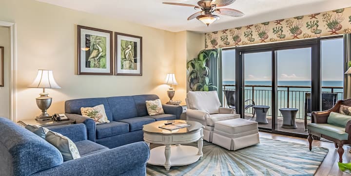 Beachfront Myrtle Stay | Pools. Spa. Full Kitchen - Myrtle Beach, SC