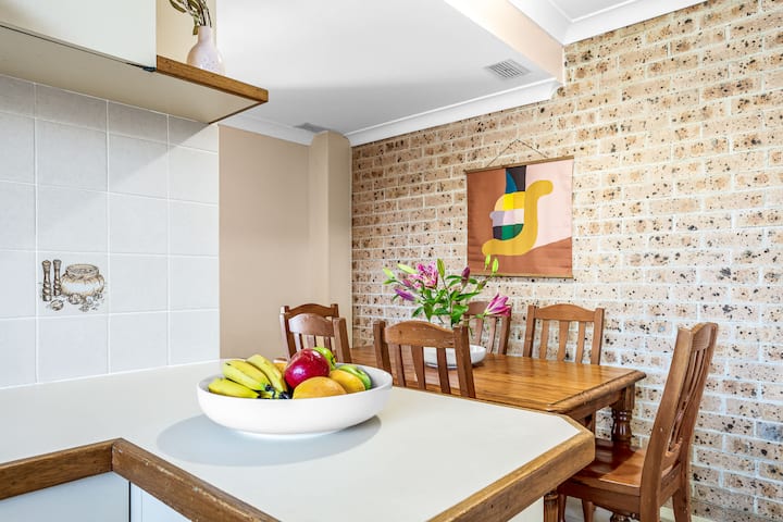 Illa Villa - Coastal Comfort Near The Lake - Shellharbour