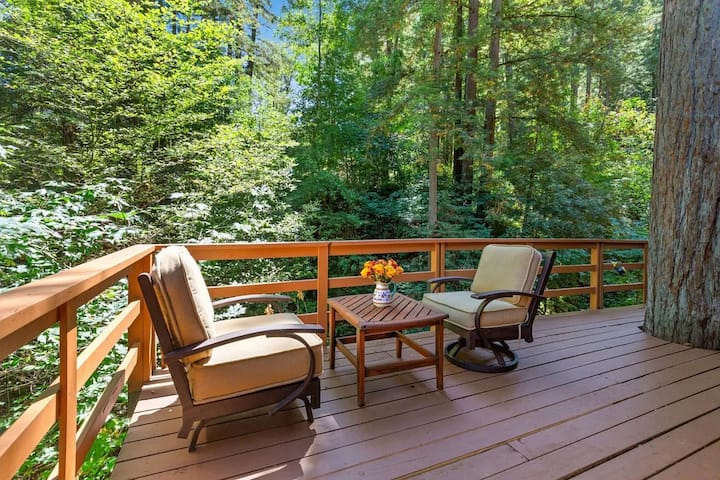 Creekside Gazebo • Fire Pit + Bbq Garden - Boulder Creek, CA
