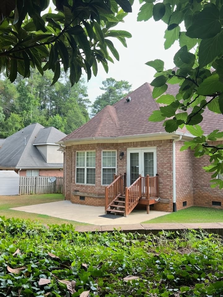 Private Fenced Yard • Sleeps 10 • Mins To Malls - Augusta, GA