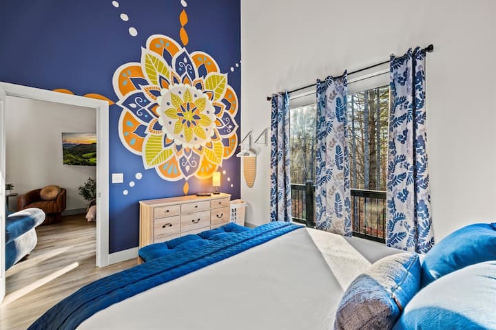 Hot Tub~7 Miles To Airport~ev Charger~dog Friendly - Sierra Nevada