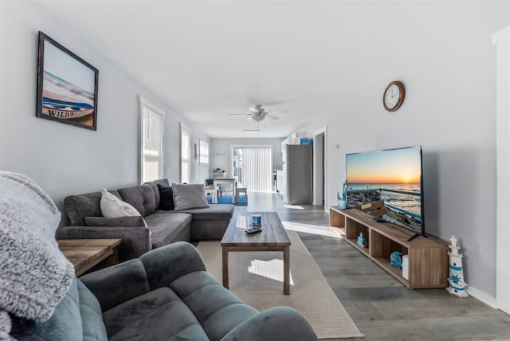 Beautifully Renovated 3 Bedroom Condo In Wildwood - Wildwood, NJ