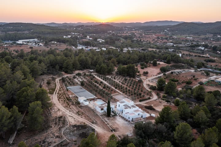 Finca Samavāra – Holistic Luxury Retreat In Ibiza - Islas de Ibiza