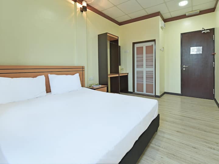 Deluxe King Escape In Pendang|free Parking & Wifi - Pendang