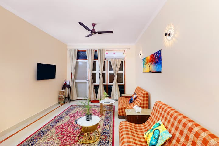 Taj Luxuria By Red Olive|10min To Taj Mahal|3bhk - Agra