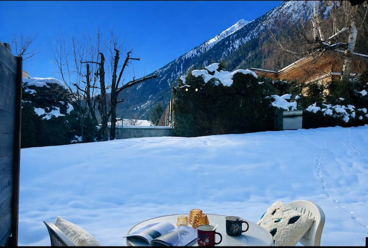 Appartement Confort Avec Jardin à Chamonix - シャモニー