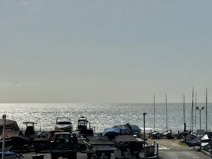 Cobb Retreat - Lyme Regis