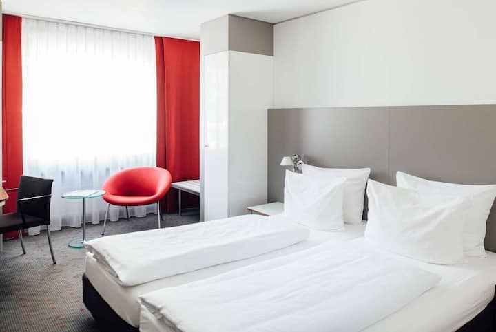 Vienna House Stuttgart | Comfort | Pets Allowed - Stuttgart