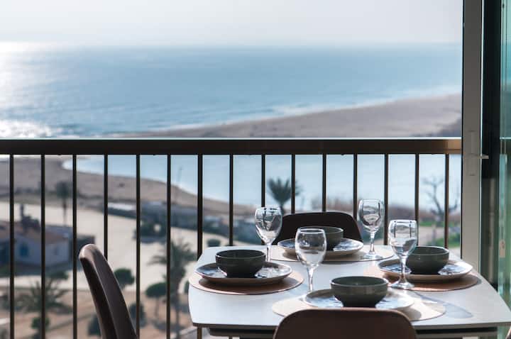 Sea View Apartment With Balcony & Elevator - Empuriabrava