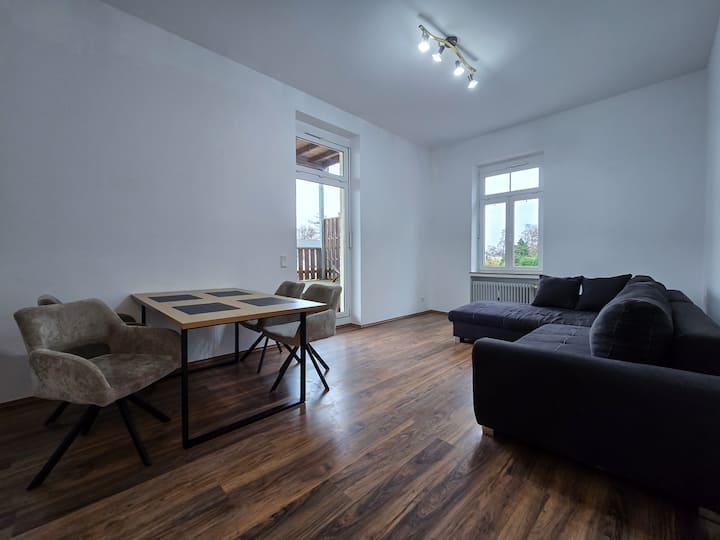 Alpha Apartments: Urban & Spacious: 2br, 4 Beds - Krefeld
