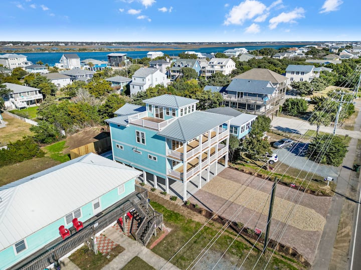 6br,5ba New! W/ Saltwater Pool, Rooftop Deck! - Hampstead, NC