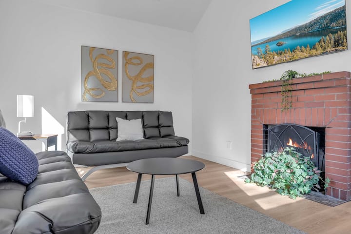 Cozy Reno House: 2 Bedrooms, Sleeps 8 Guests! - Reno, NV