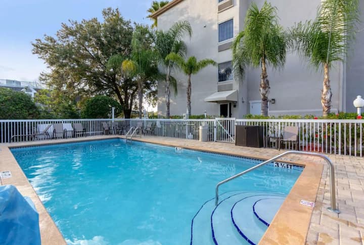 2 Units | Near Busch Gardens & Usf | Tampa Stay - Tampa, FL