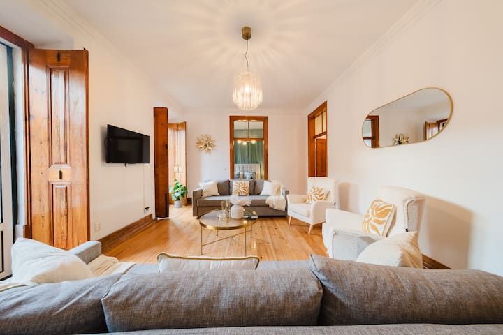 Big 5br Apt | Garden & Hot Tub In Heart&nbsp;Of&nbsp;Lisbon - 리스본