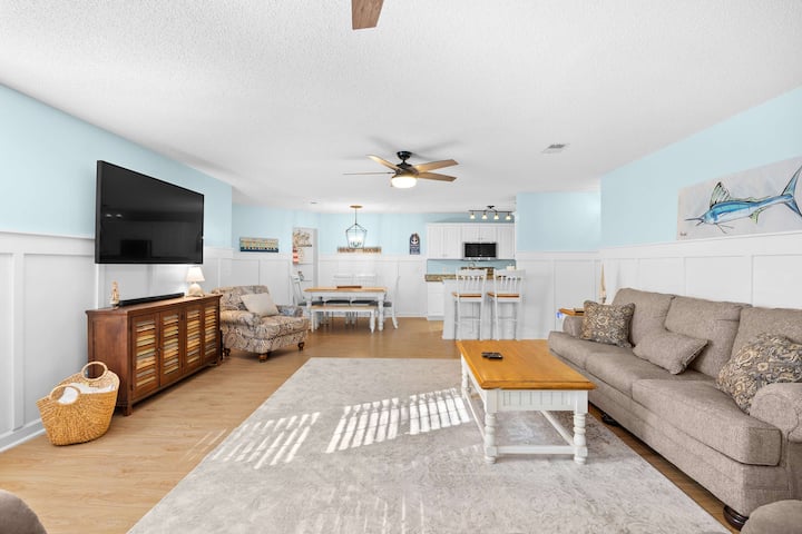 Coastal Comfort With Golf, Pool, Pickle Ball, Tenn - Murrells Inlet, SC