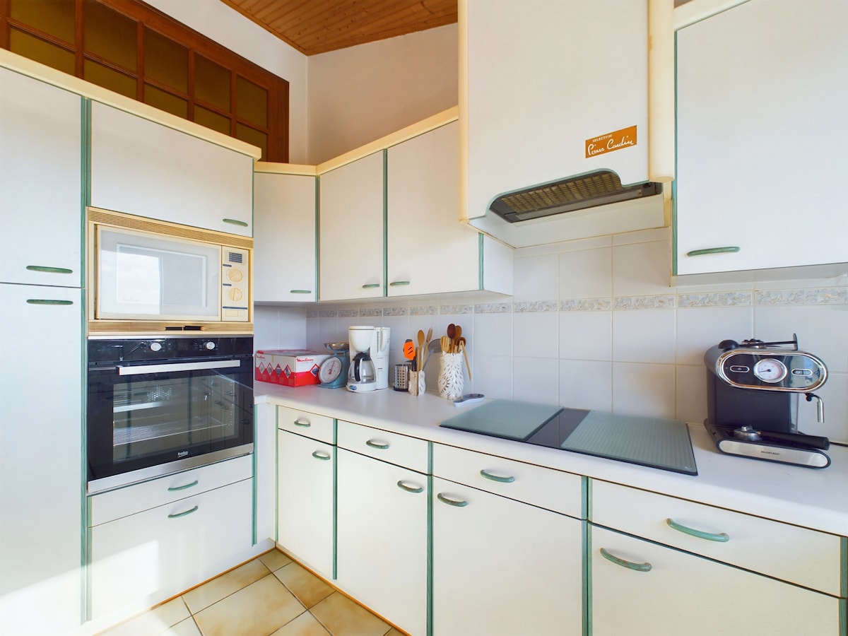 Maison Brem, 7 pièces, 12 pers. - Maisons à louer à Brem-sur-Mer, Pays ...