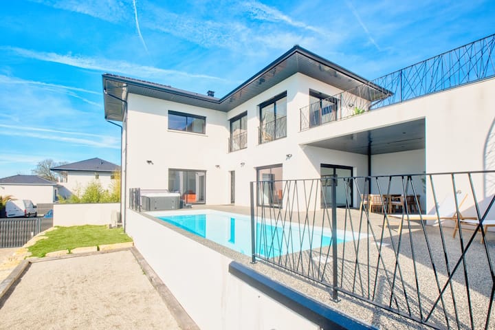 Bellevue 1 – Villa D’exception, Vue Panoramique - Lac Lacroix