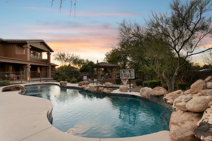 Luxury Desert Retreat - Pool, Spa, Movie Theater - Cave Creek, AZ