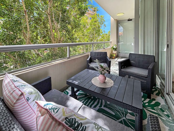 One Darling Harbour - 2br 2bath Balcony & Parking - Bondi Beach