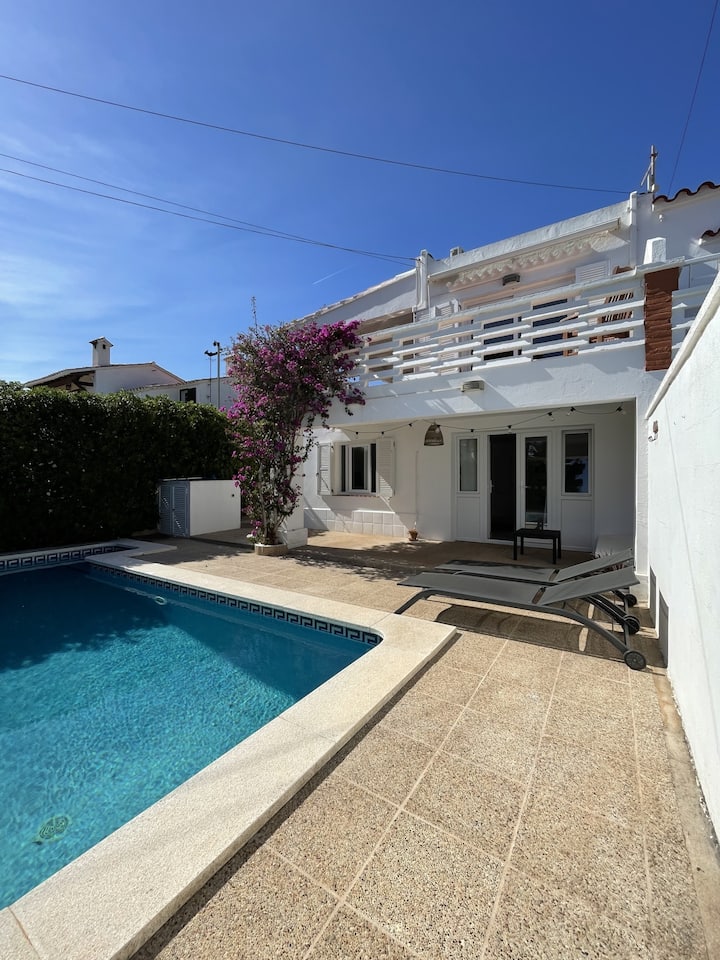 House Close To The Beach Of Punta Prima - San Luis, España