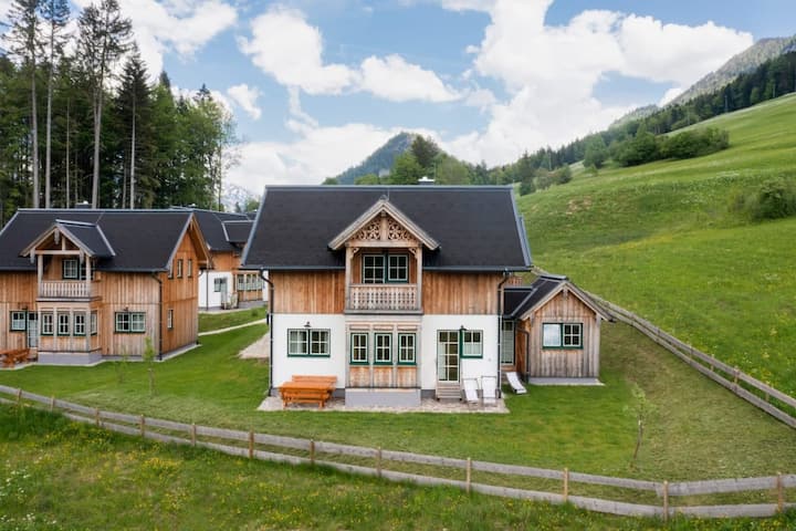 Haus Toplitzsee Superplus-sauna Cabin & Whirlpool - Bad Aussee