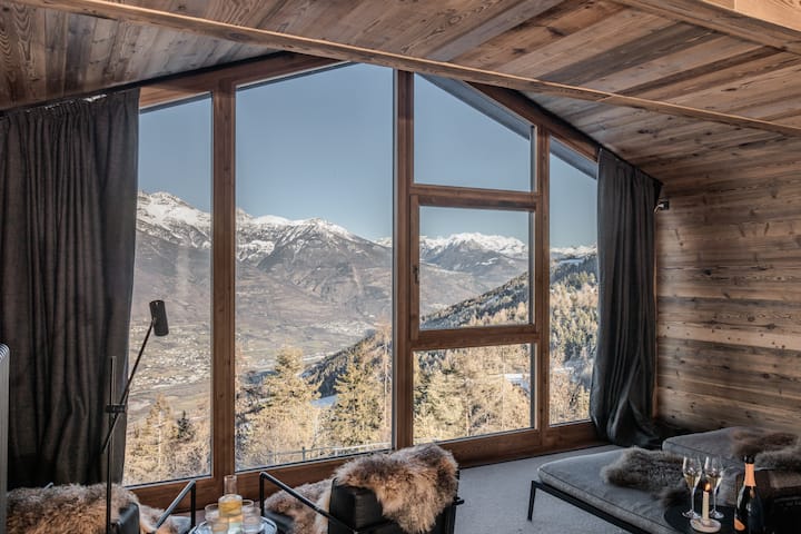 Chalet Les Fleurs - Scenic Alpine Escape - Aosta