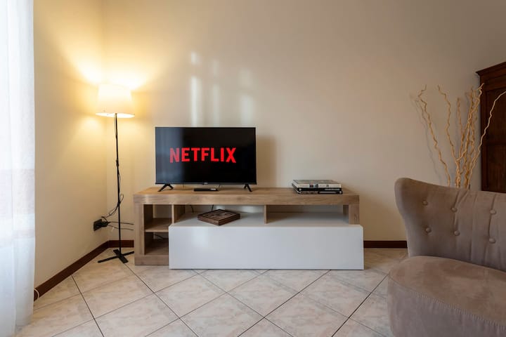 Bicocca Urban Suite - 2 Bdr Self Check-in Wi-fi - Novara